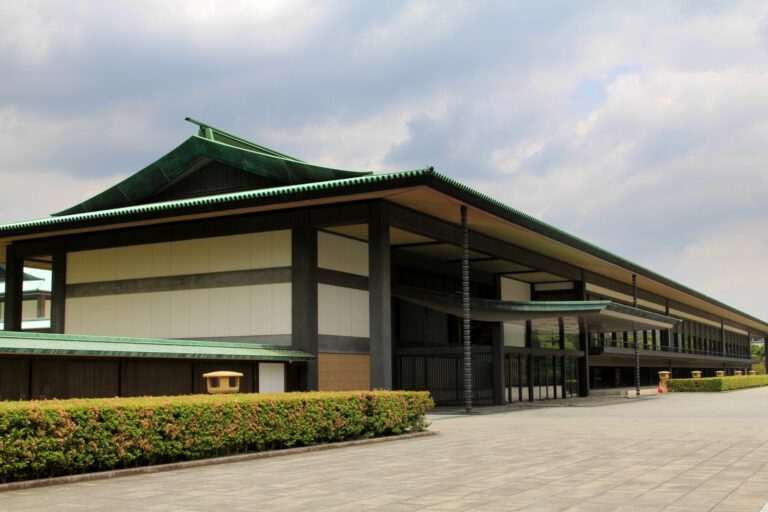 Exploring the Imperial Palace: A Historical and Practical Guide for ...