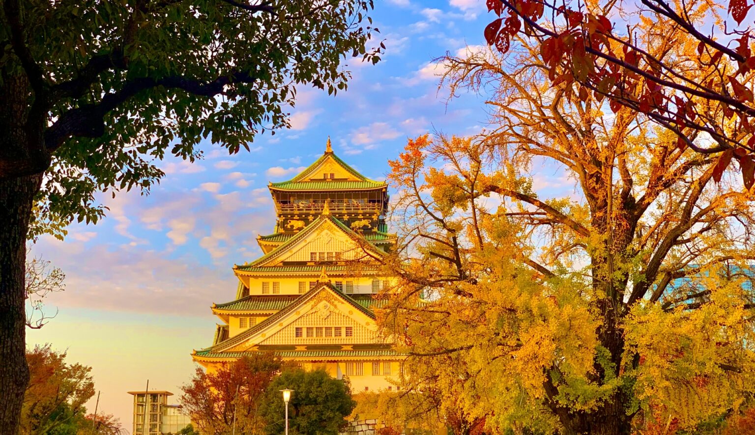 Exploring Osaka Castle: A Comprehensive Guide to History, Architecture ...