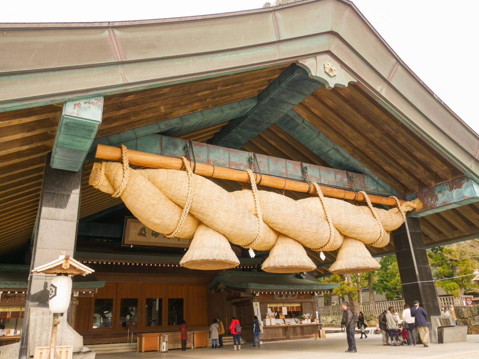 Exploring the Mystical World of Shinto Shrines: History, Etiquette, and ...