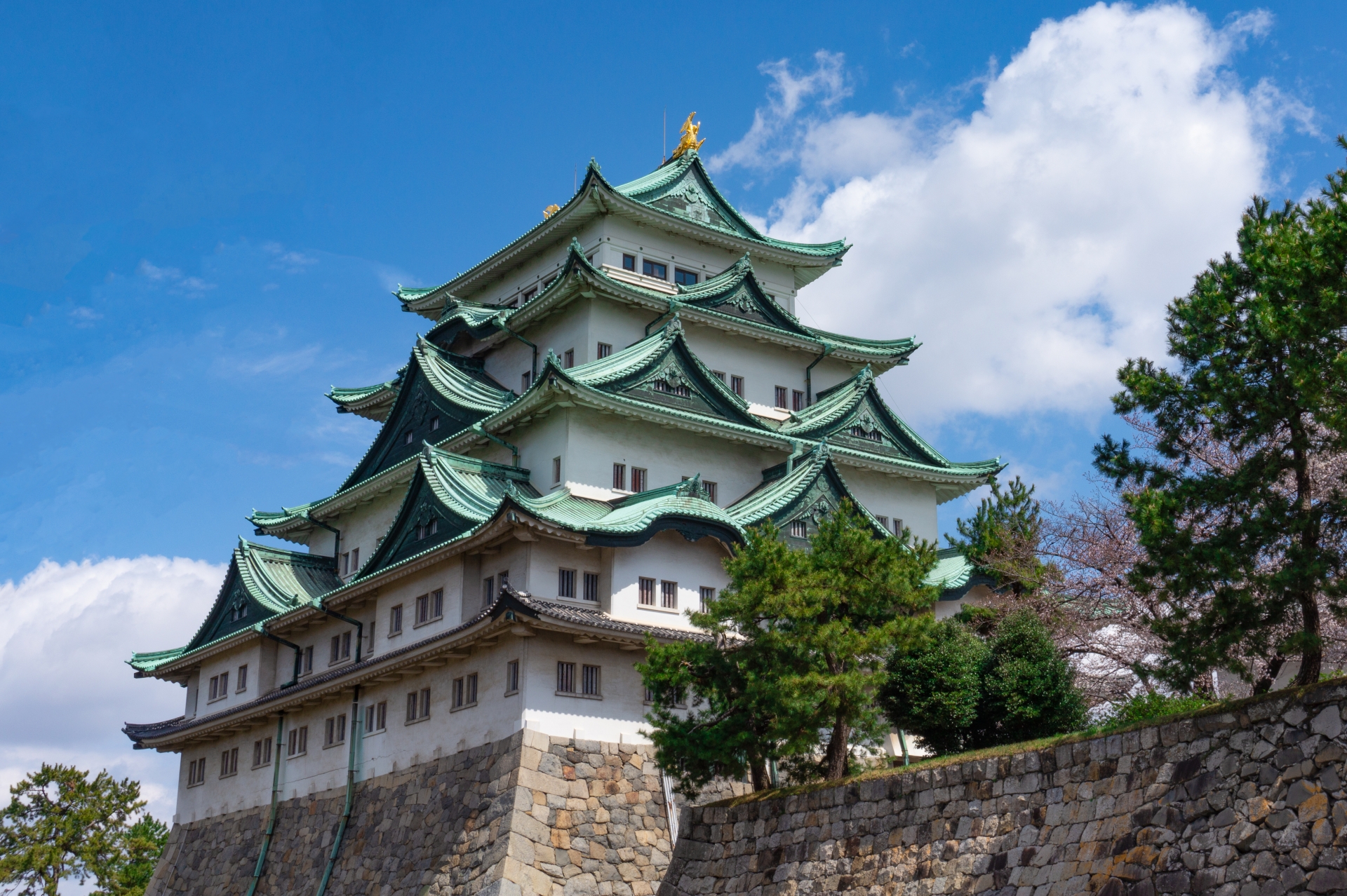 Exploring the Majesty of Japanese Castles: History, Architecture, and ...