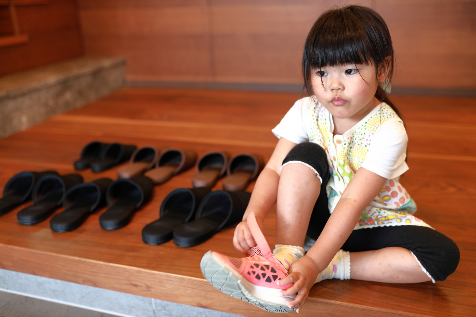Why Do Japanese Remove Shoes Indoors? Uncovering the Cultural, Hygienic ...