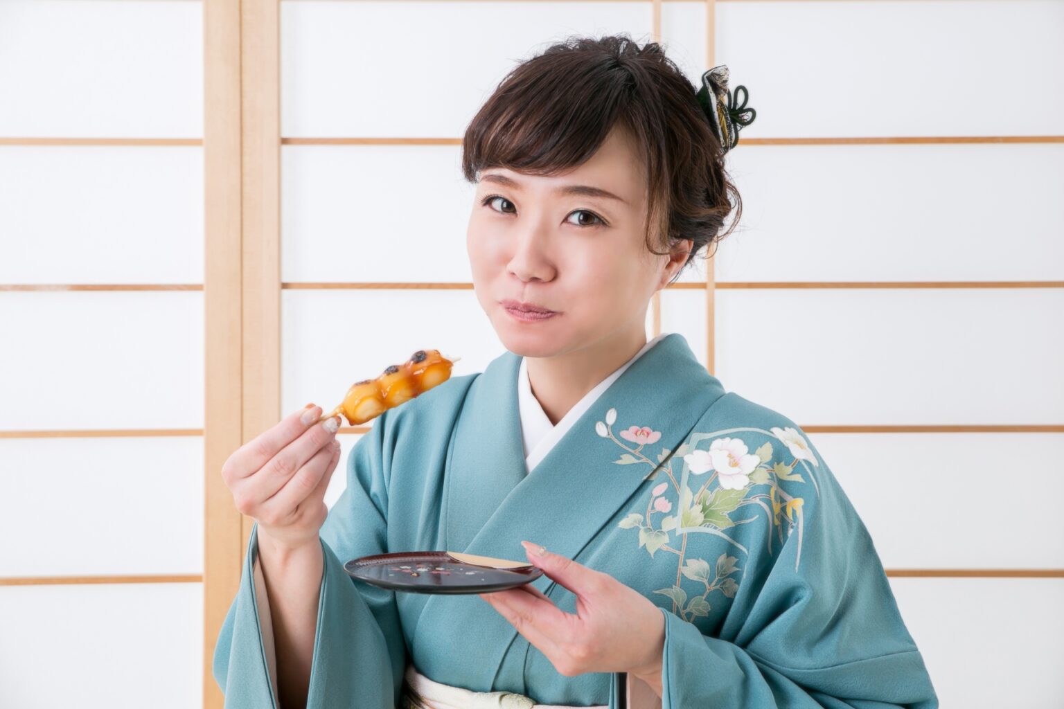 What Is Mitarashi Dango? A Guide to Japan’s Sweet-Savory Rice Dumplings ...