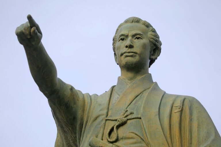 Unveiling the World of Ninja and Shinobi: History, Culture, and Legacy ...