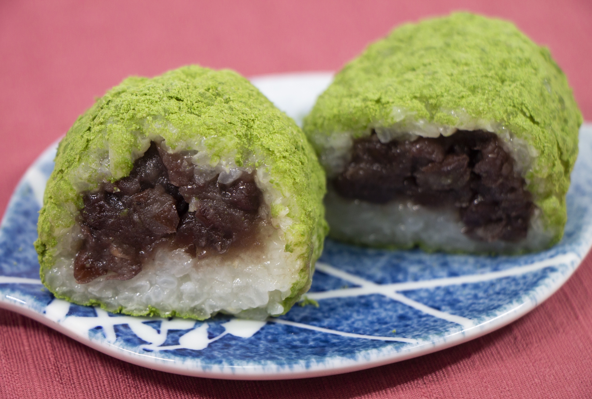 What Is Ohagi? Japan’s Sweet Rice Balls Explained (Ingredients, Seasons ...