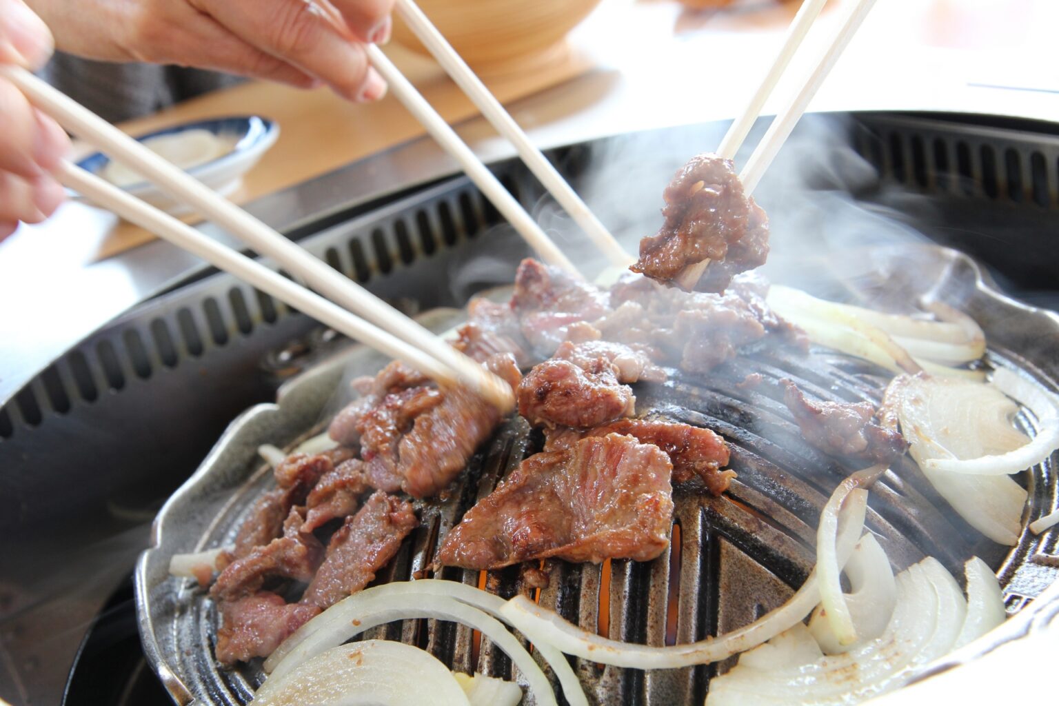 What Is Jingisukan? Hokkaido’s “Genghis Khan” Lamb BBQ Explained ...
