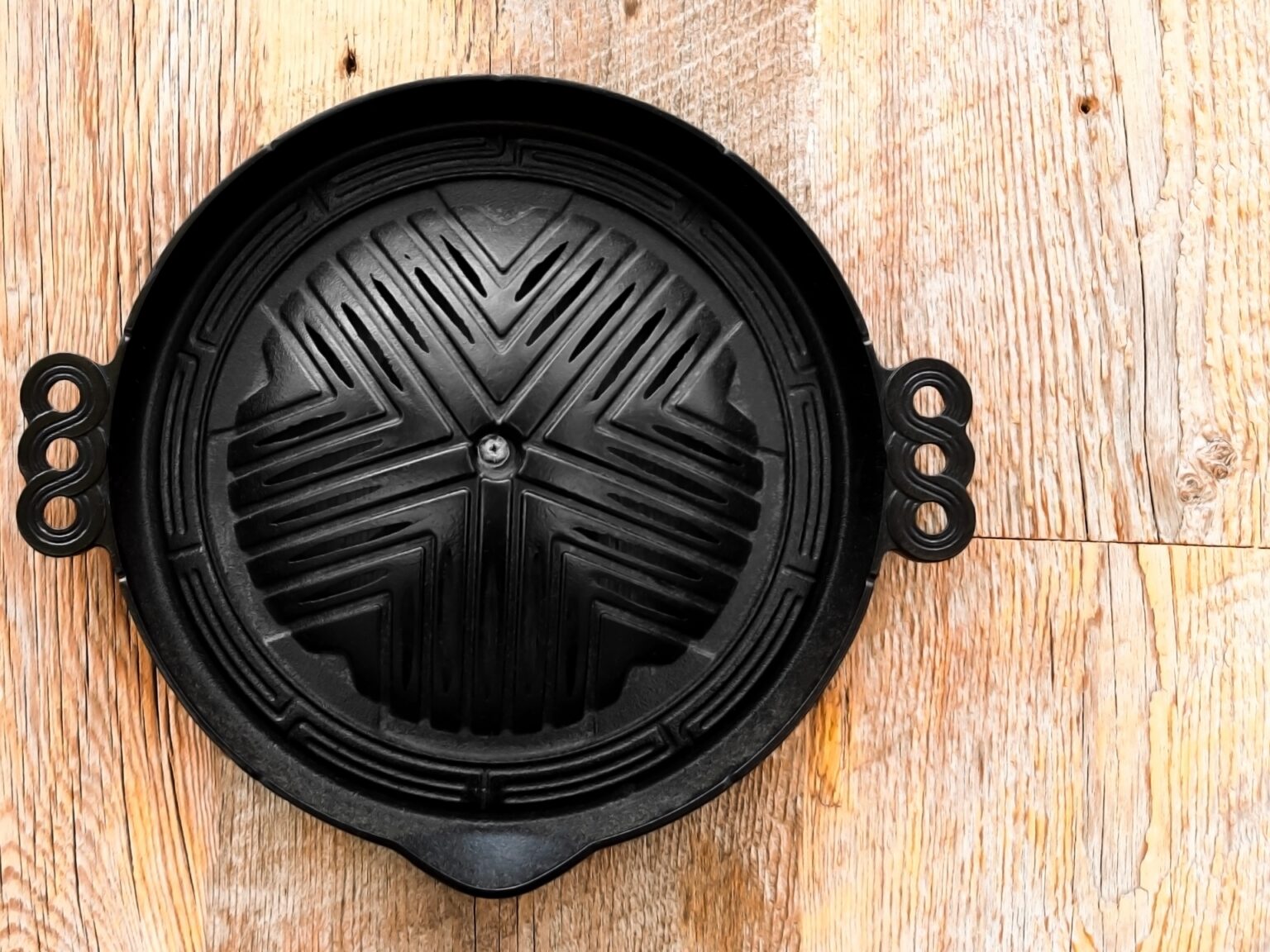 What Is Jingisukan? Hokkaido’s “Genghis Khan” Lamb BBQ Explained ...